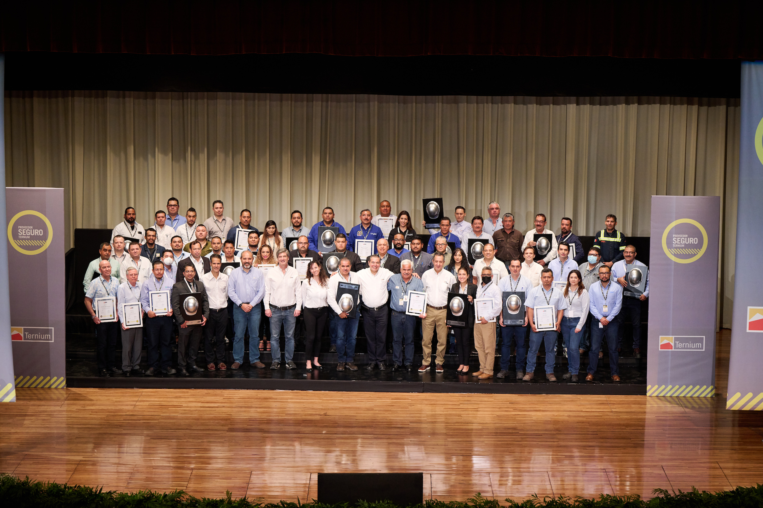 Ternium reconoce a las 31 empresas contratistas más seguras