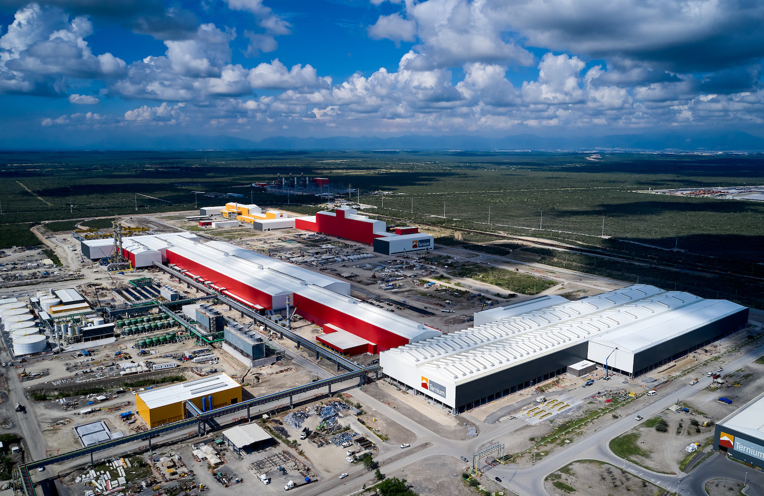 Ternium y Tenigal en el sector automotriz